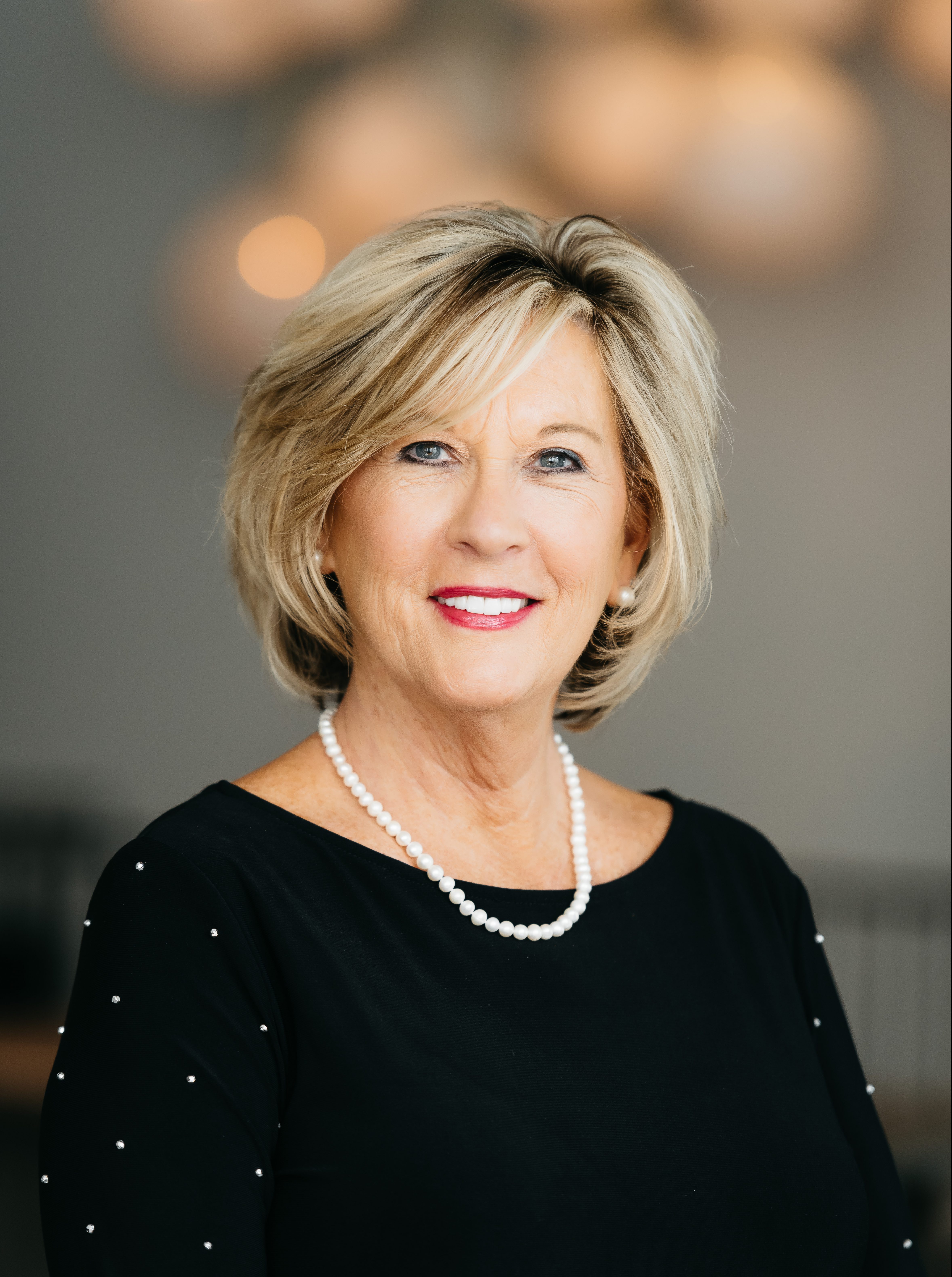 Tina Burton - Tina & Candace Burton Team